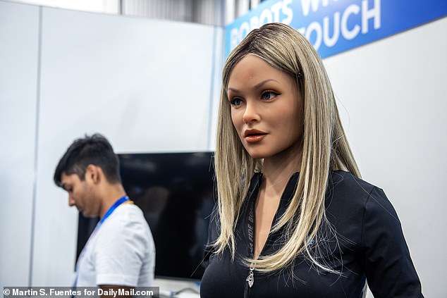 Sexy robot unveiled at Vegas tech conference is world's most realistic - London Mail